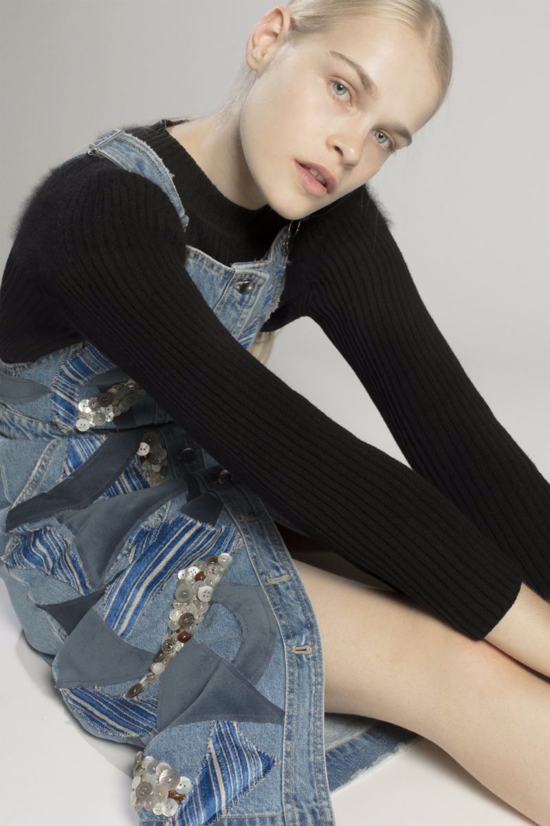 BRAVE MODELS - TESS BEVERS