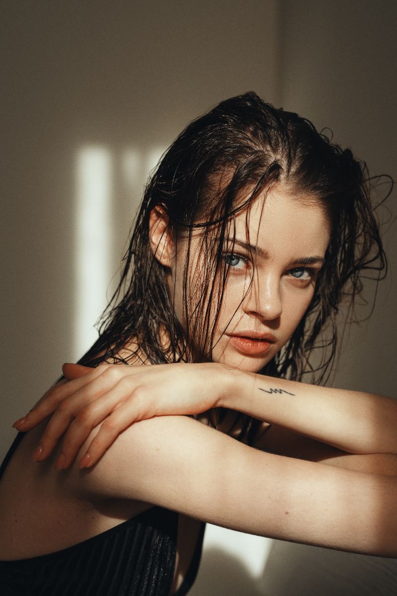 BRAVE MODELS - CLEMENCE LOGNONNE