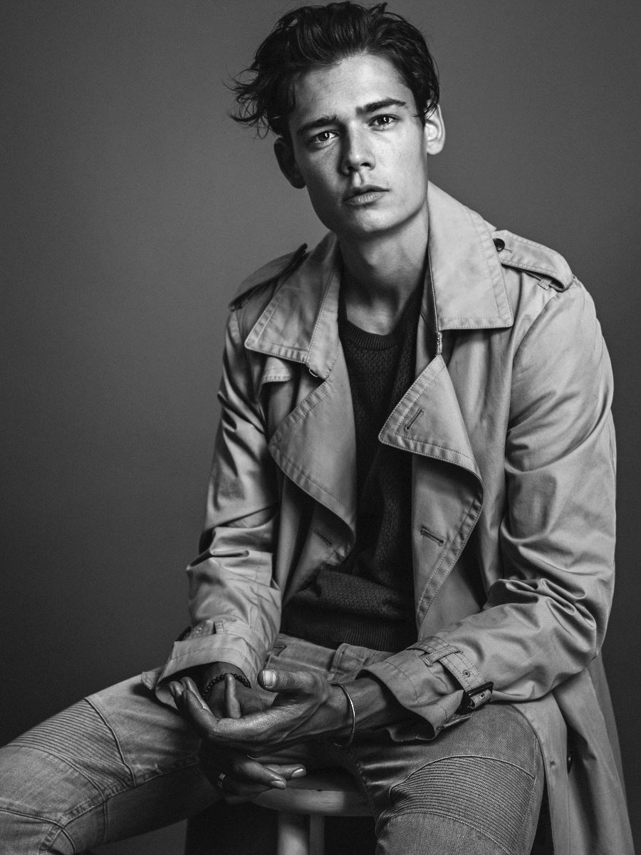 BRAVE MODELS - MARIO ADRION