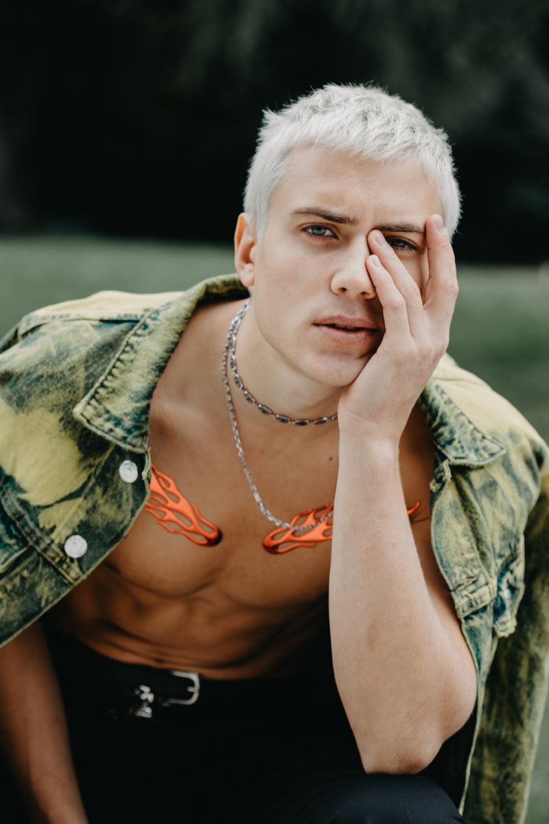 BRAVE MODELS - DORIAN