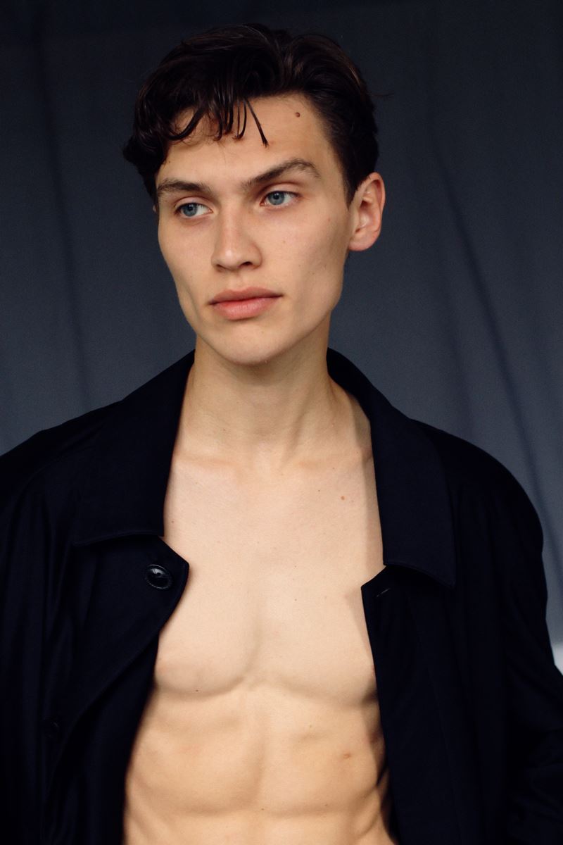 BRAVE MODELS - KAMIL